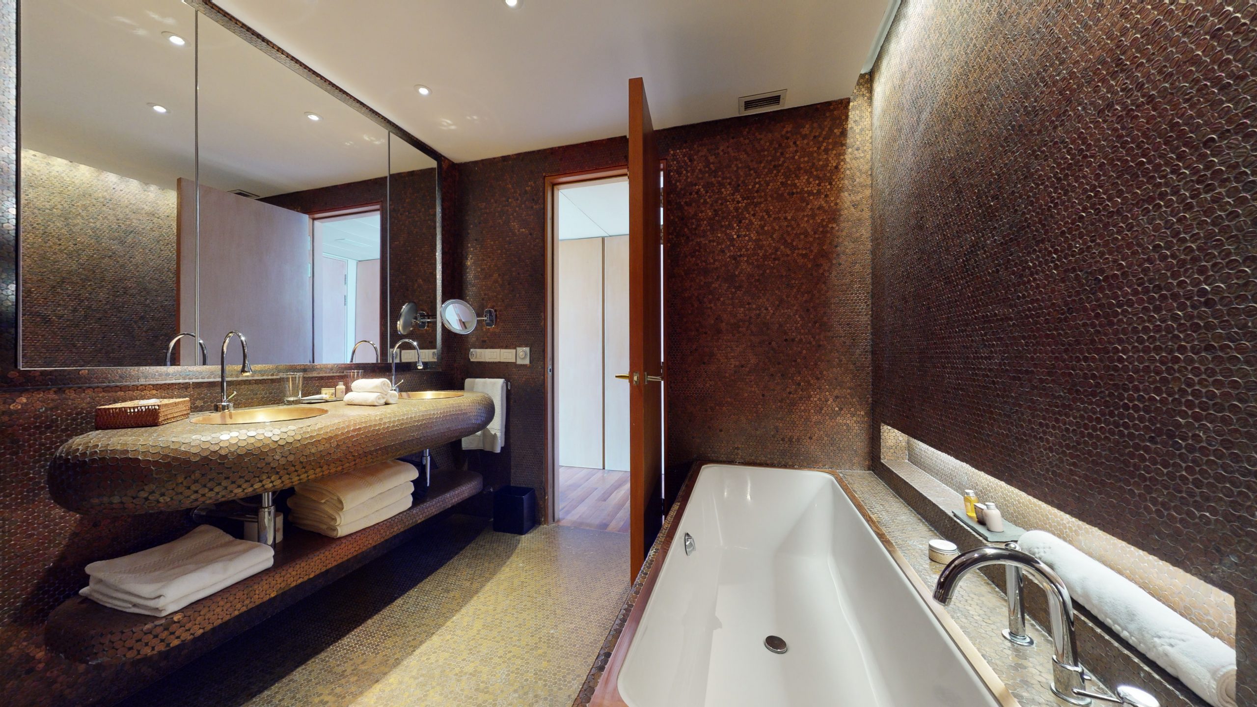 VIK Habitaciones | VICKY MONEY