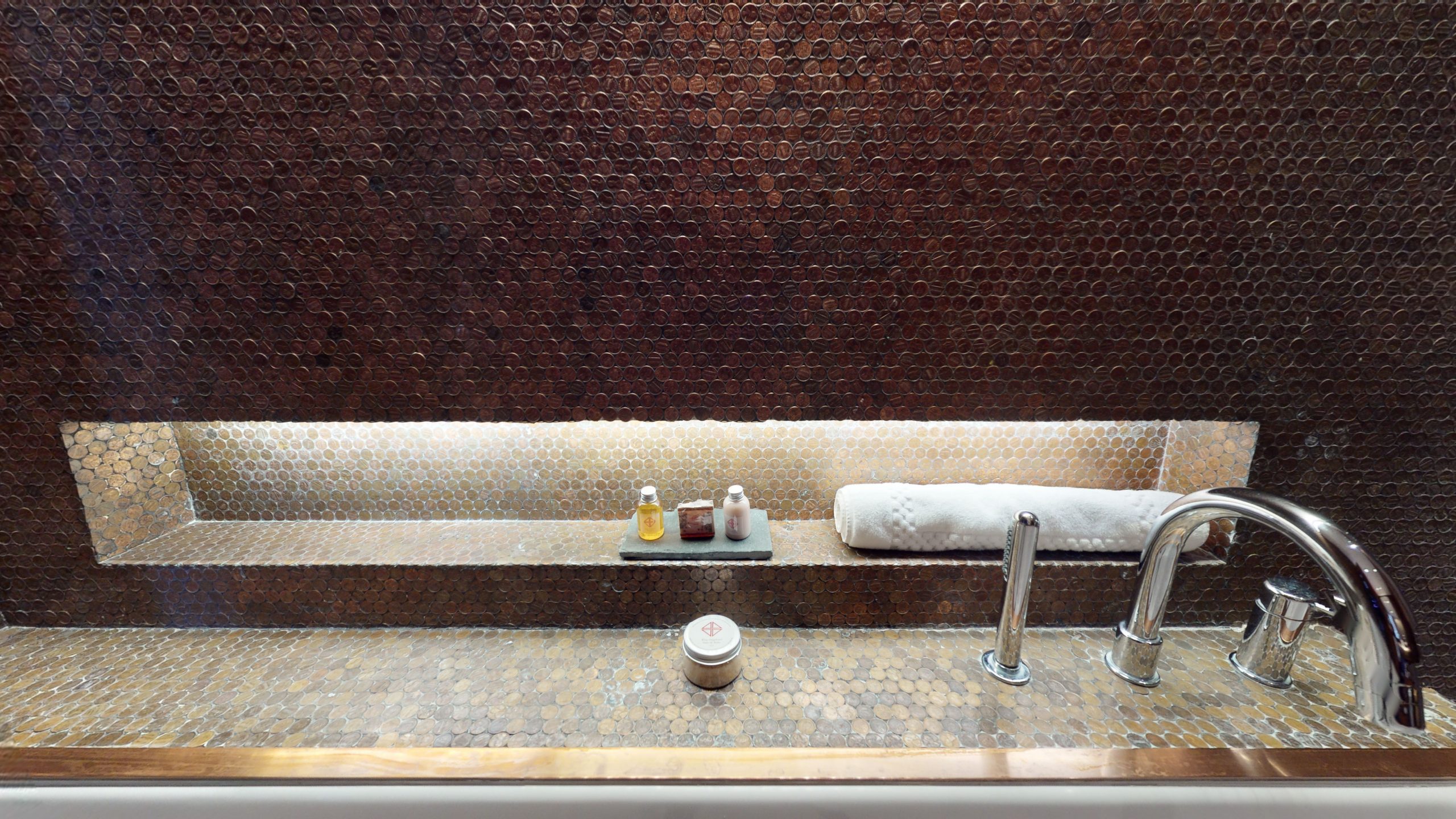 VIK Habitaciones | VICKY MONEY